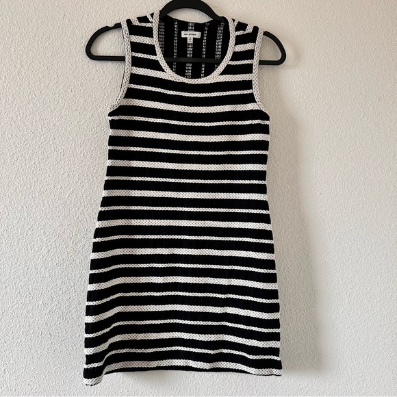 Max Studio | Dresses | Max Studio Dress Women Medium 3d Woven Detail ...